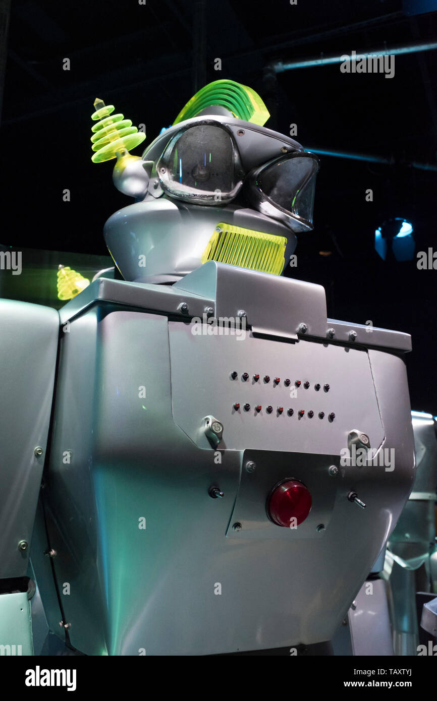 dh National museum of Scotland CHAMBER STREET EDINBURGH Scottish ...