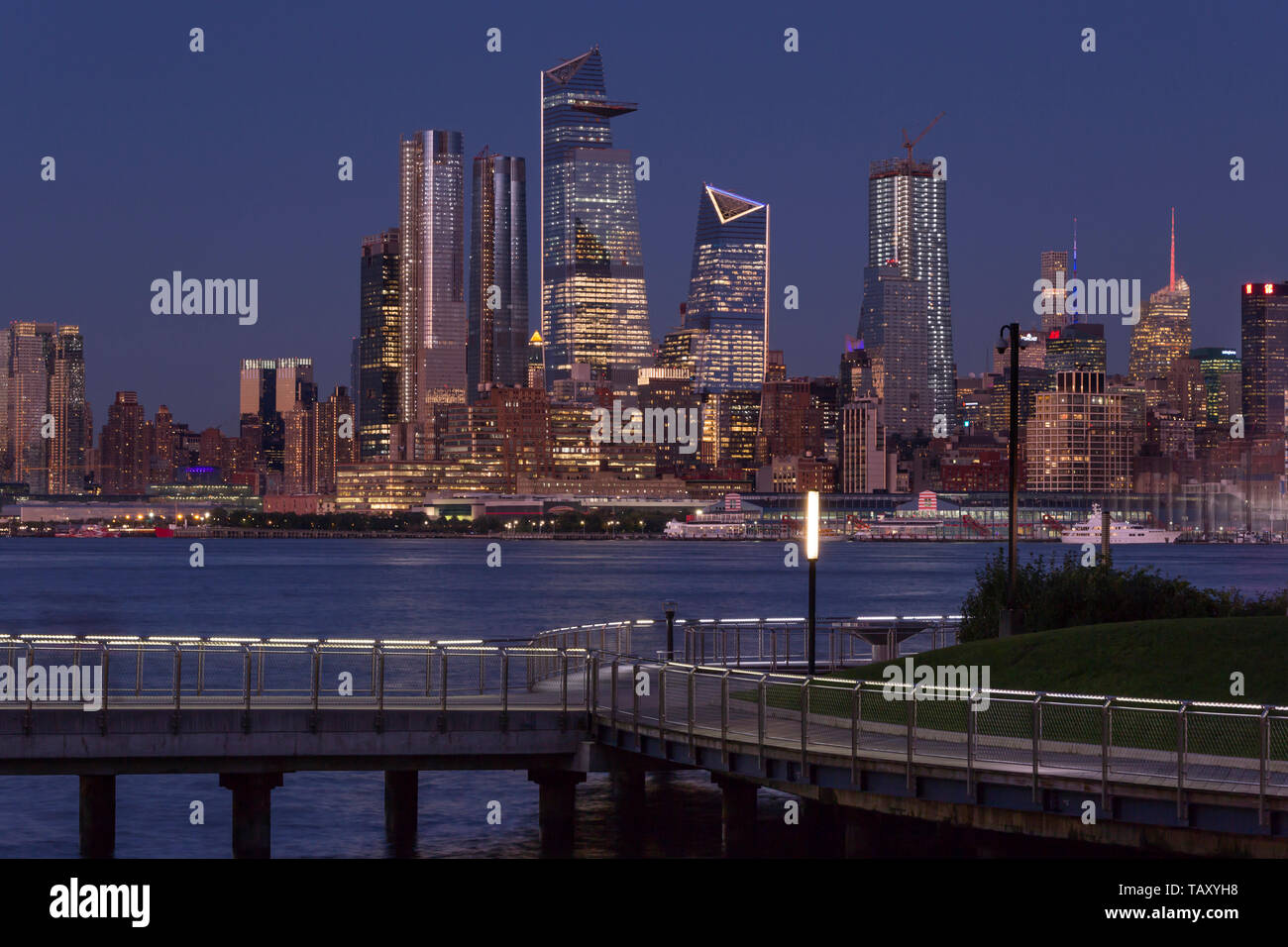 HUDSON YARDS SKYLINE MANHATTAN HUDSON RIVER NEW YORK CITY FROM ...