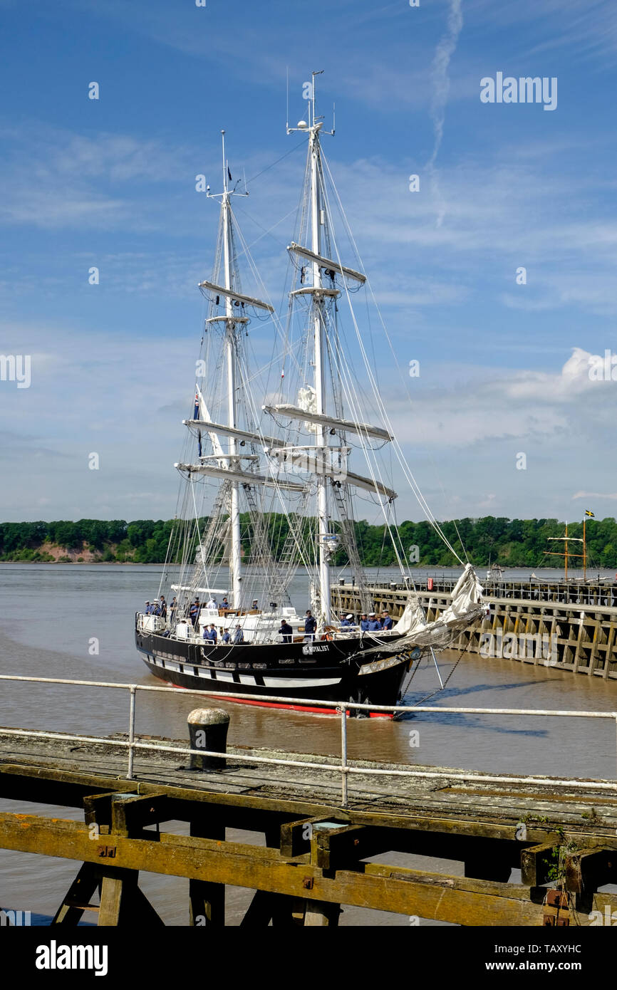 Ts royalist hi-res stock photography and images - Alamy