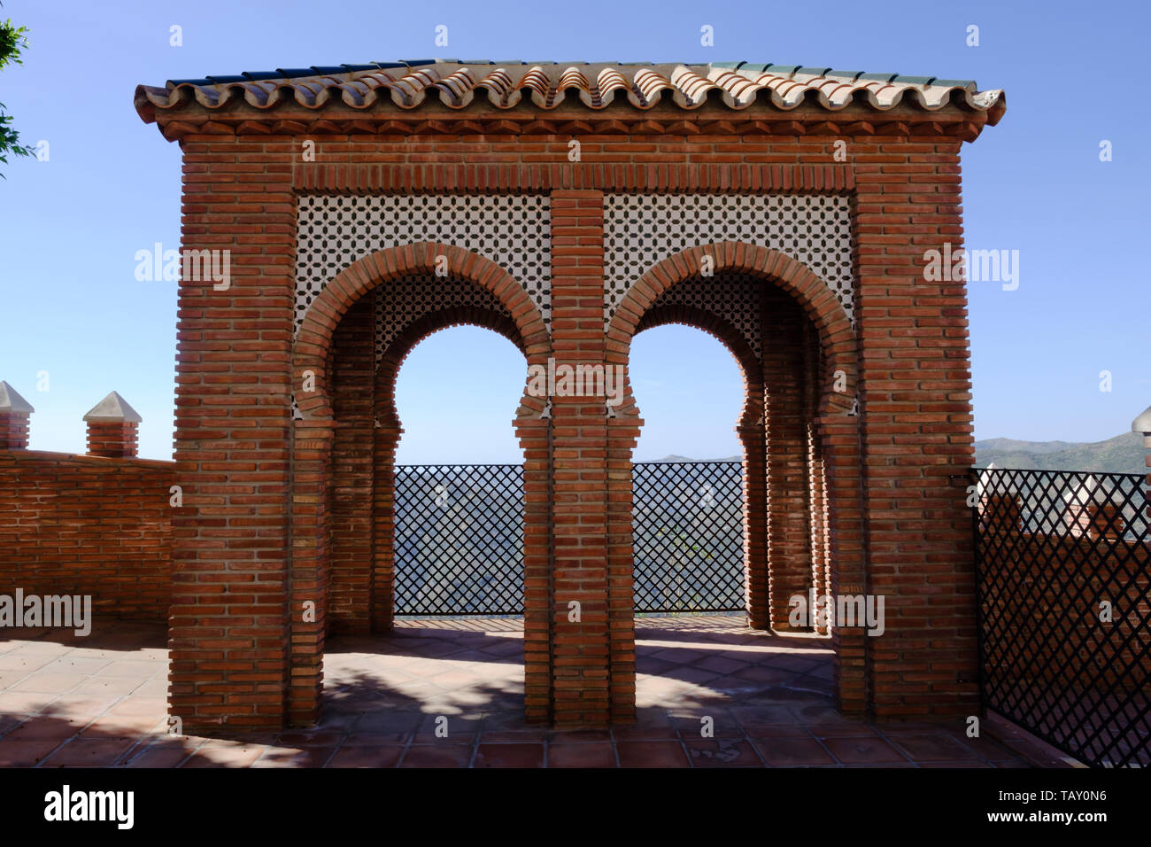 Moorish arches hi-res stock photography and images - Alamy