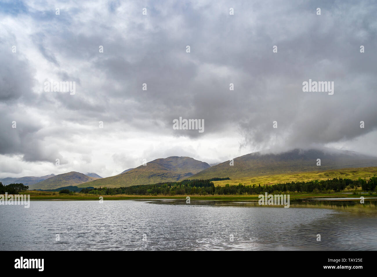 Small loch hi-res stock photography and images - Alamy