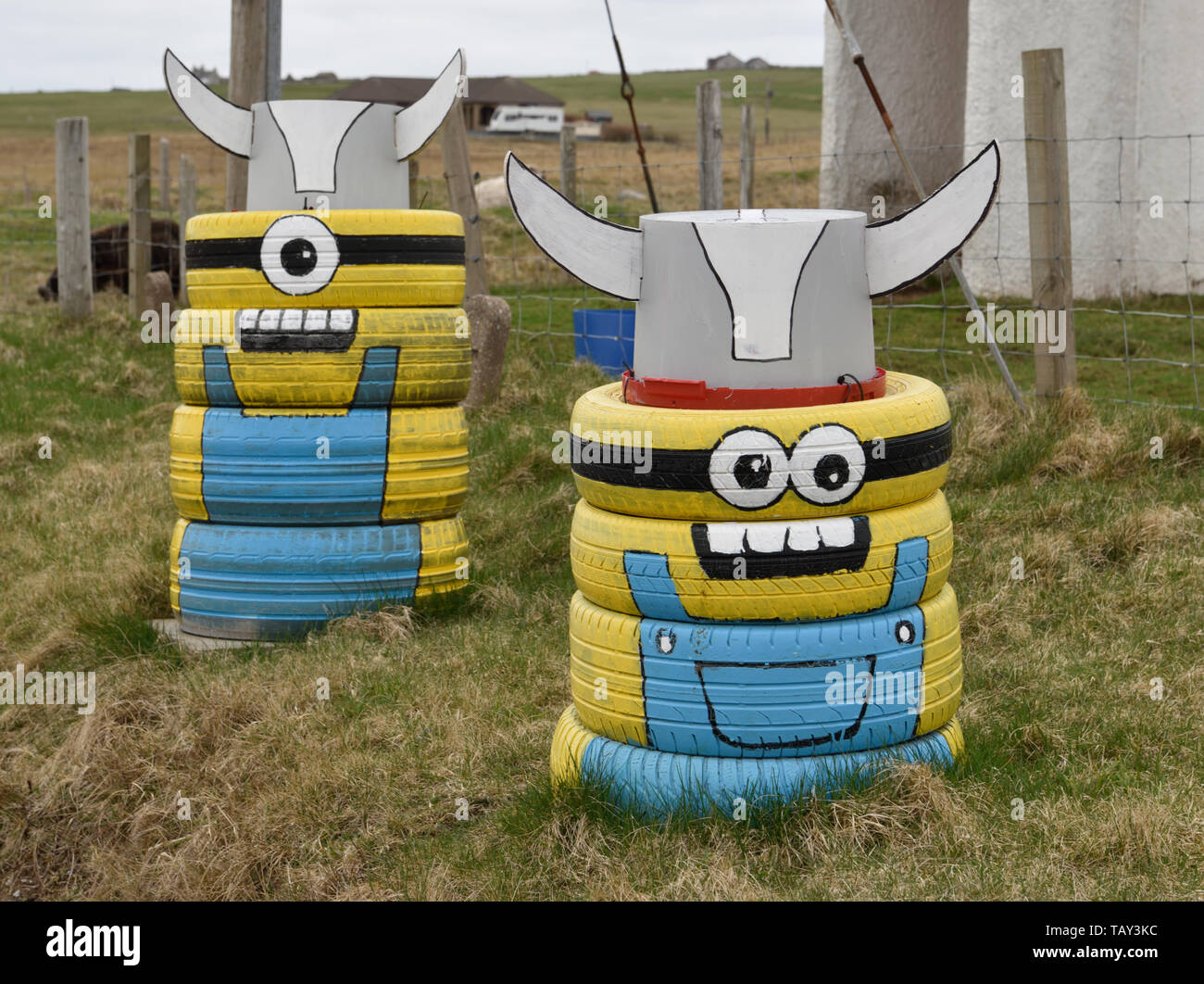Naive figures hi-res stock photography and images - Alamy
