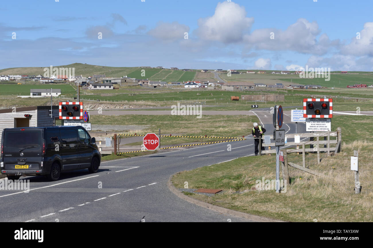 Runway crossing guard hi-res stock photography and images - Alamy