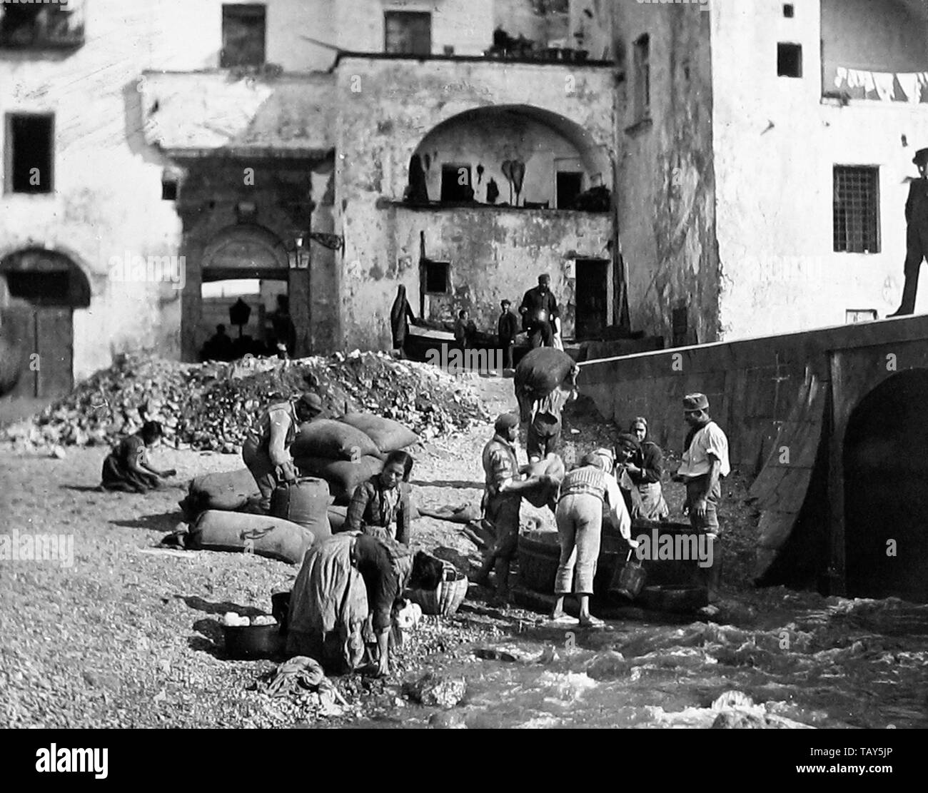 Washing wheat hi-res stock photography and images - Alamy