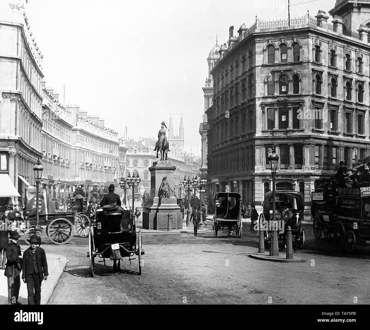 Holborn Circus, London Stock Photo - Alamy