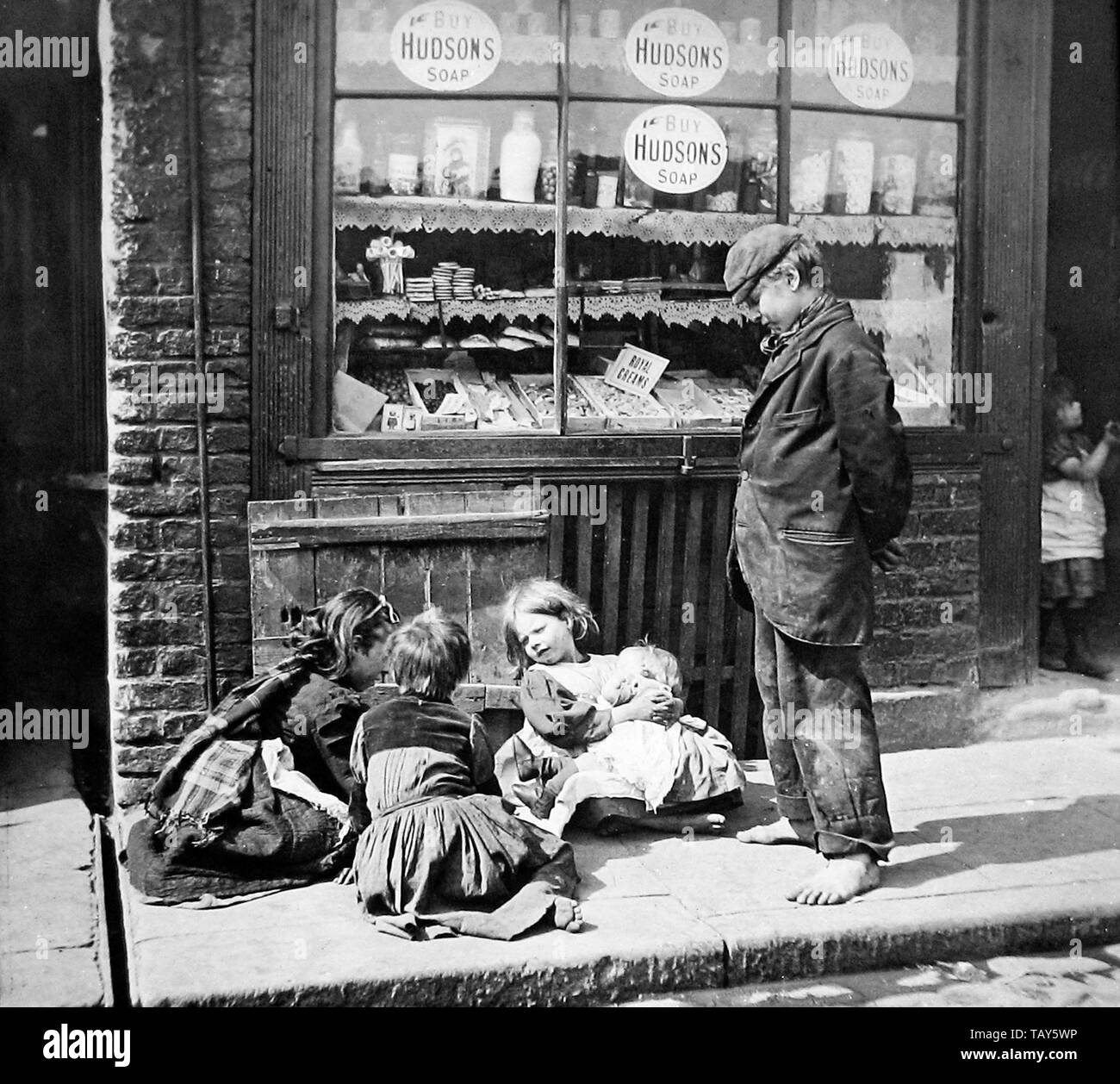 Street children poverty Black and White Stock Photos & Images - Alamy