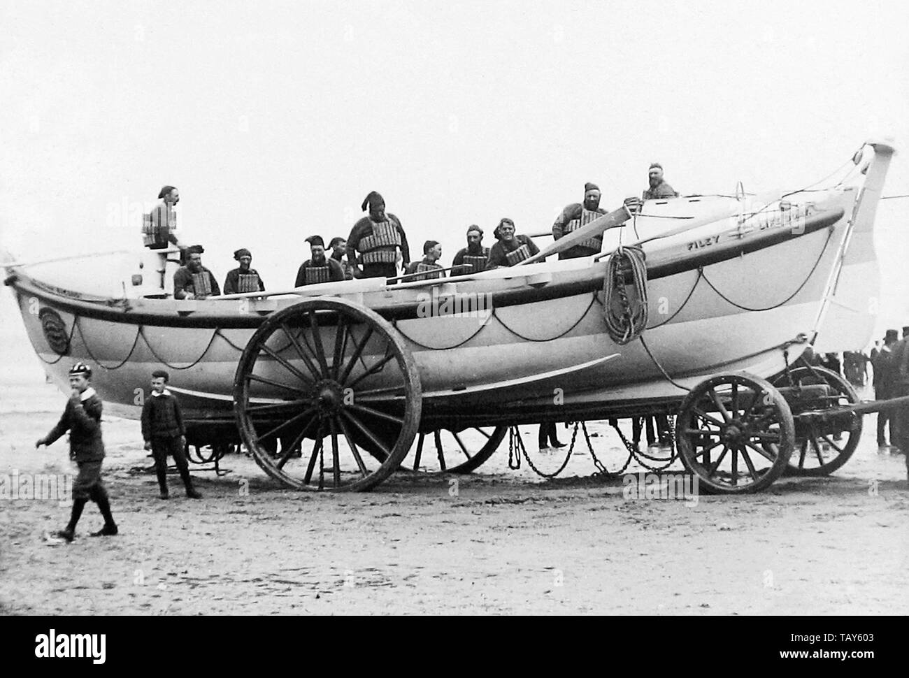 Early edwardian lifeboat hi-res stock photography and images - Alamy