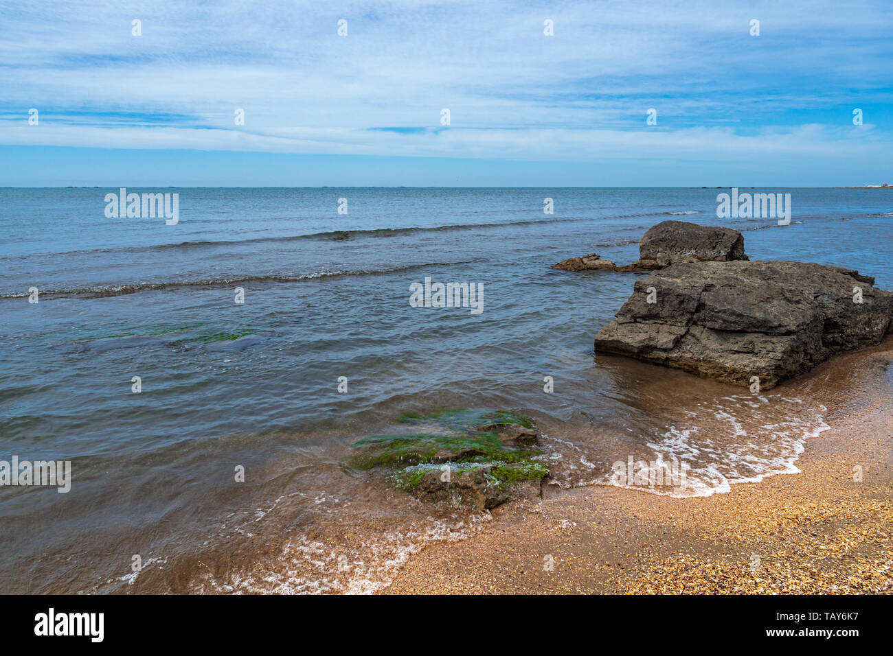 Rocky sea beach hi-res stock photography and images - Alamy