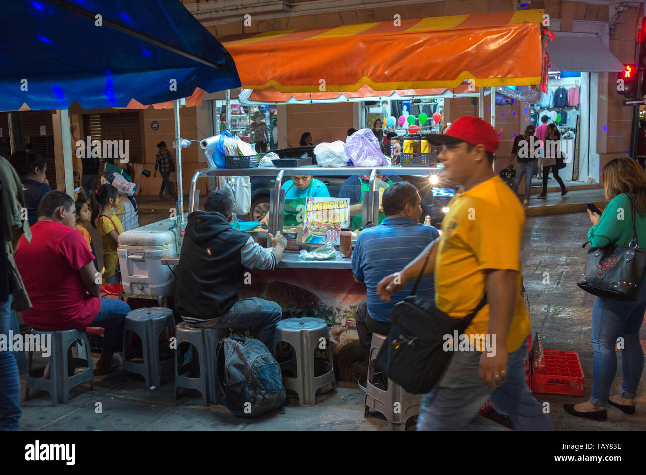 Daily life merida mexico hi-res stock photography and images - Alamy