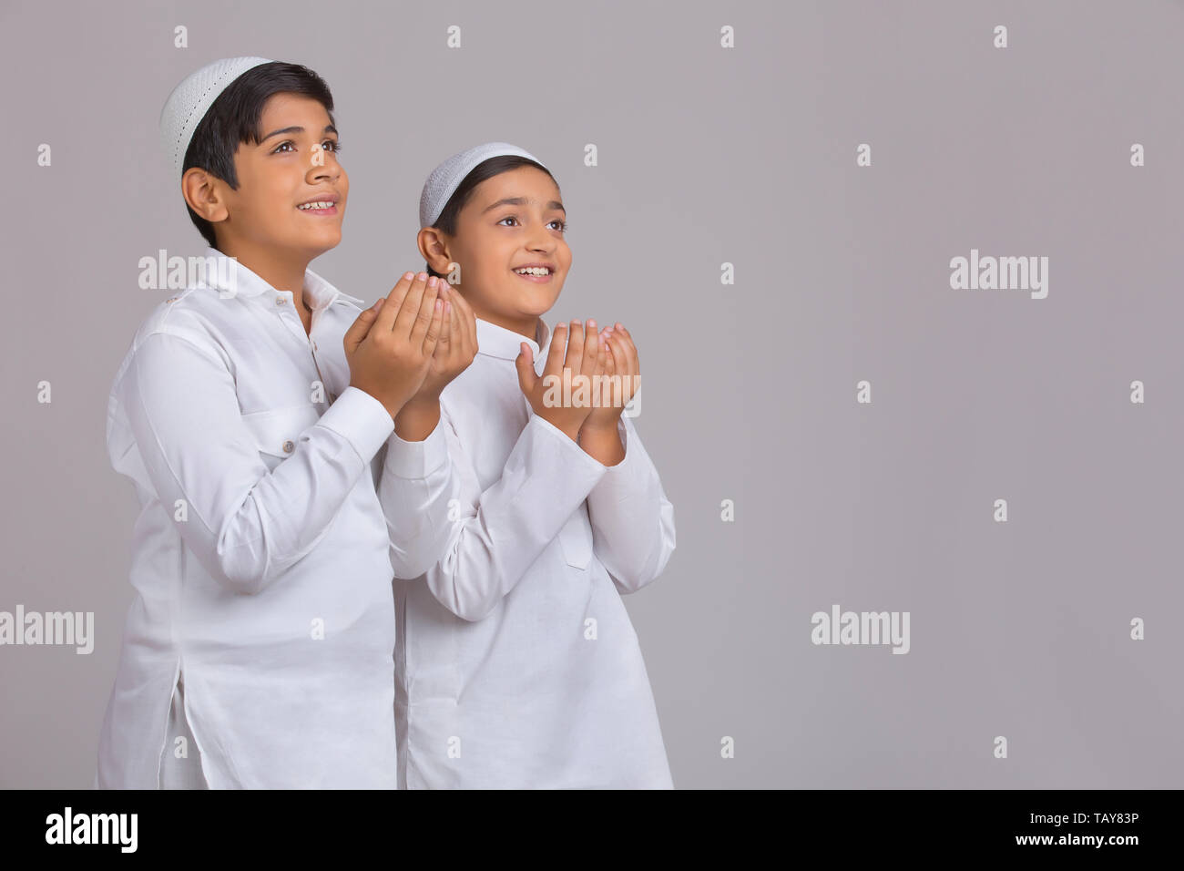 Muslim Boys Praying High Resolution Stock Photography and Images - Alamy