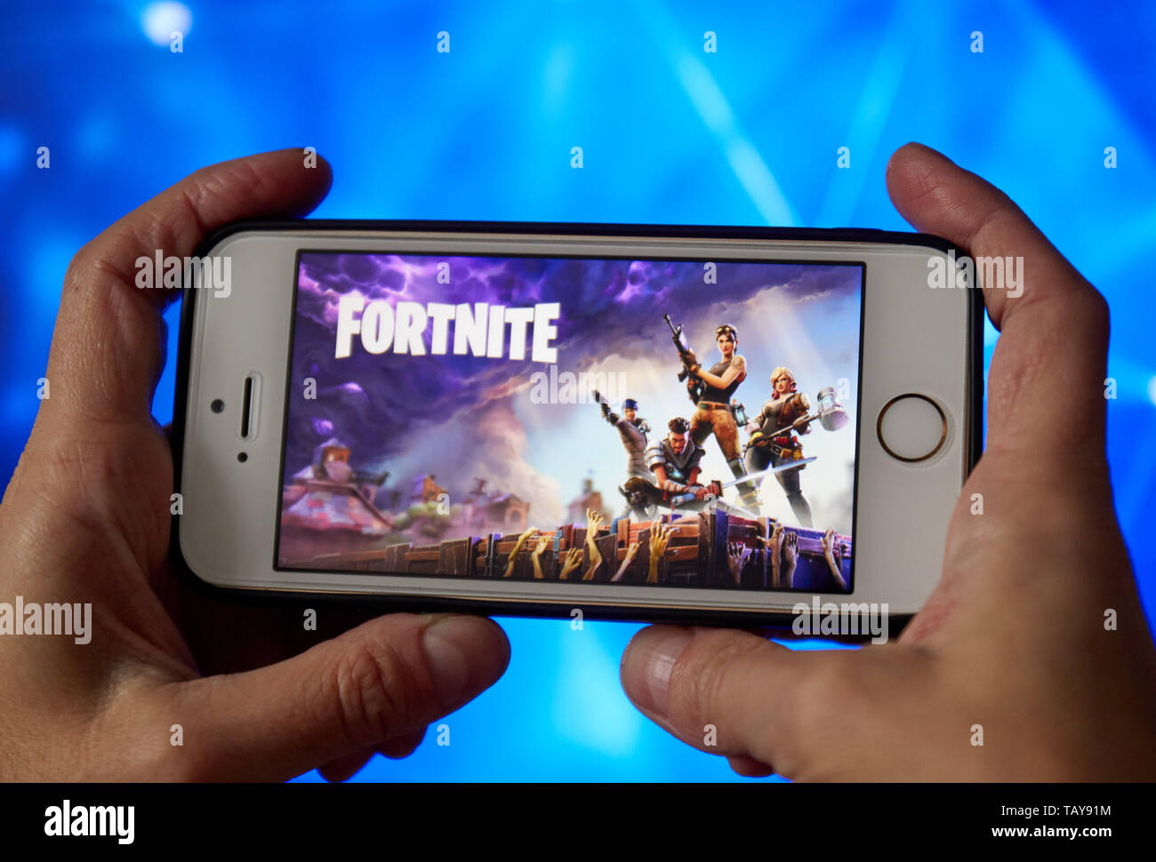 San Francisco, CA USA - April 2019: hand holding a phone with a ...