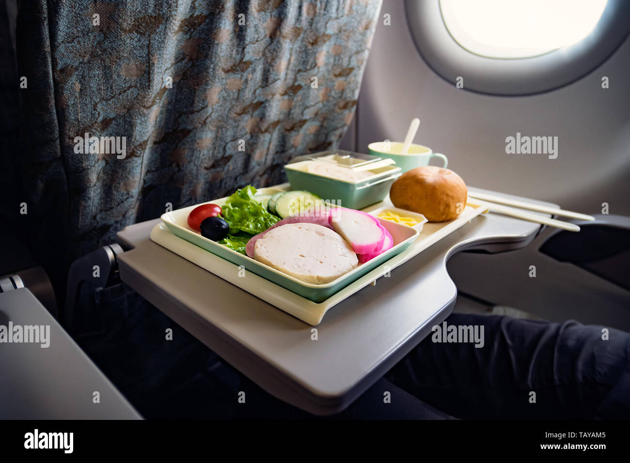 Aircraft on dessert hi-res stock photography and images - Alamy