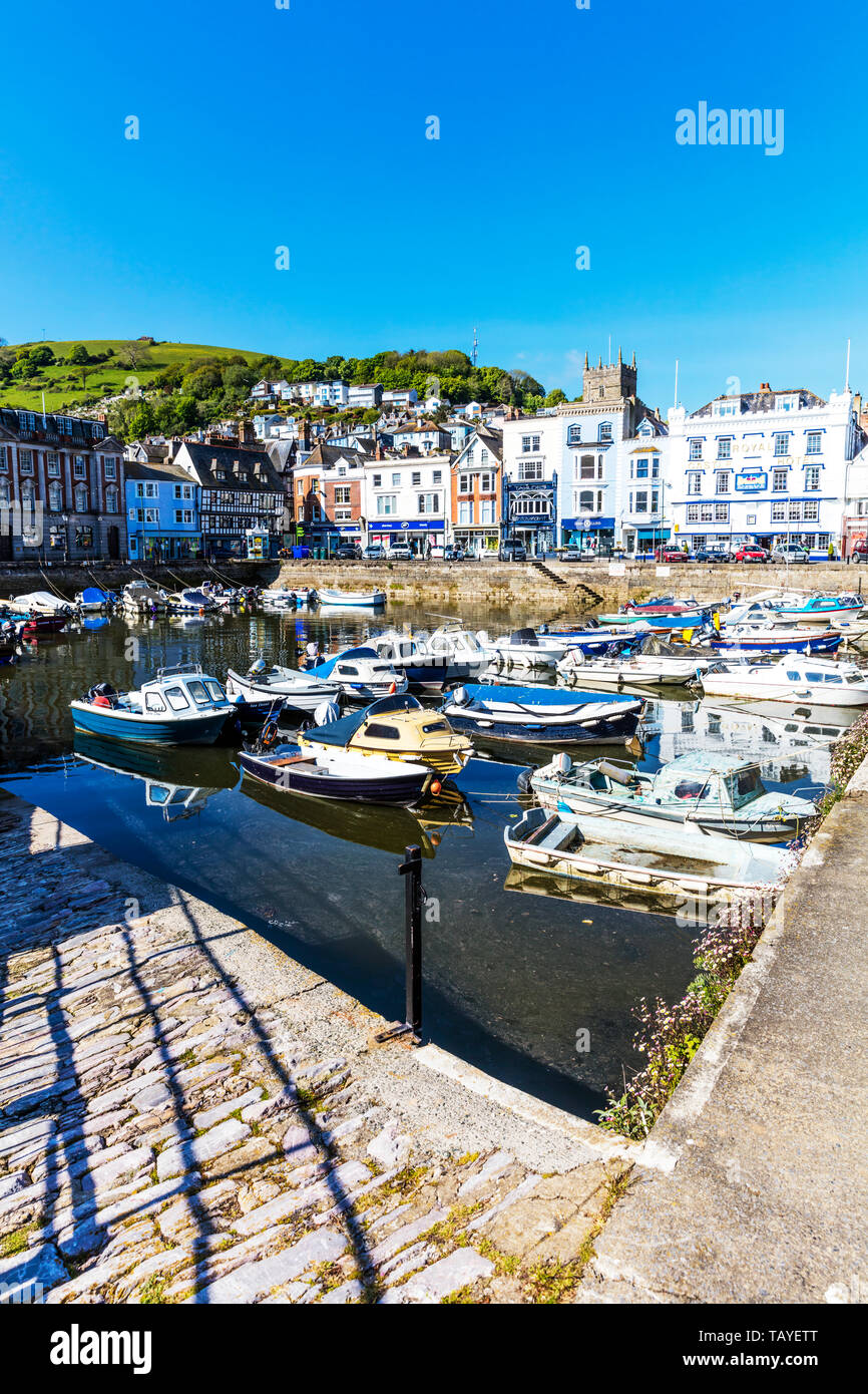 Dartmouth town shopping hi-res stock photography and images - Alamy