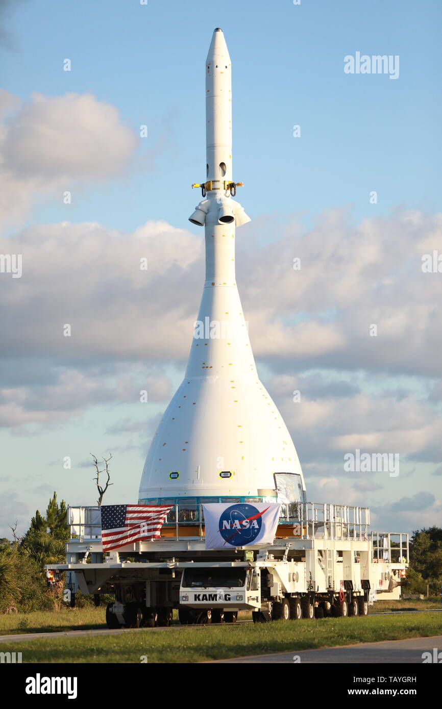 A test version of the NASA Orion crew module with the Launch Abort ...