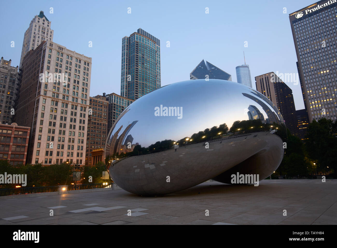 The sculpture Cloud Gate, also known as the Bean, at Millenium Park ...