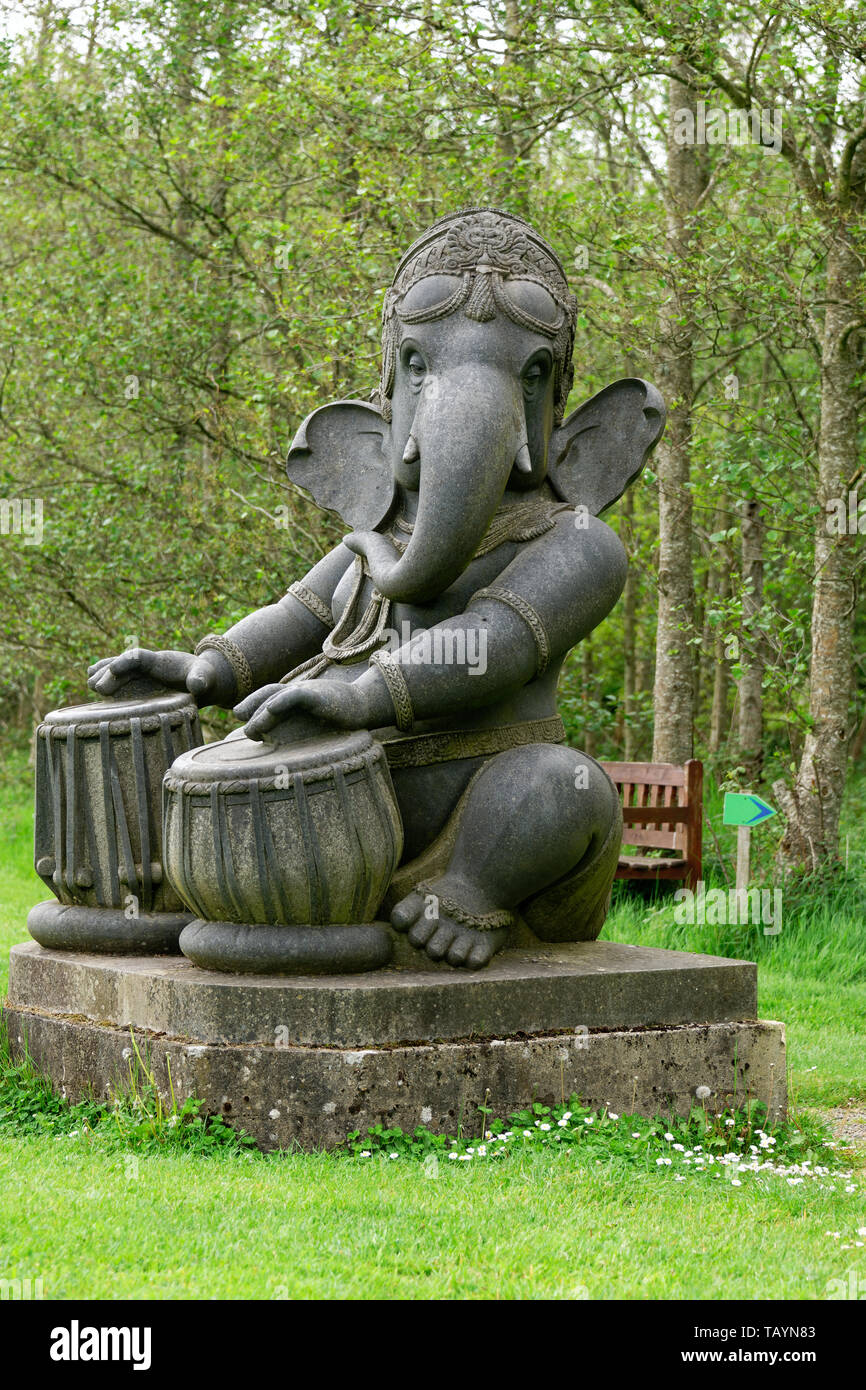The group of musical and dancing Ganeshas Stock Photo - Alamy