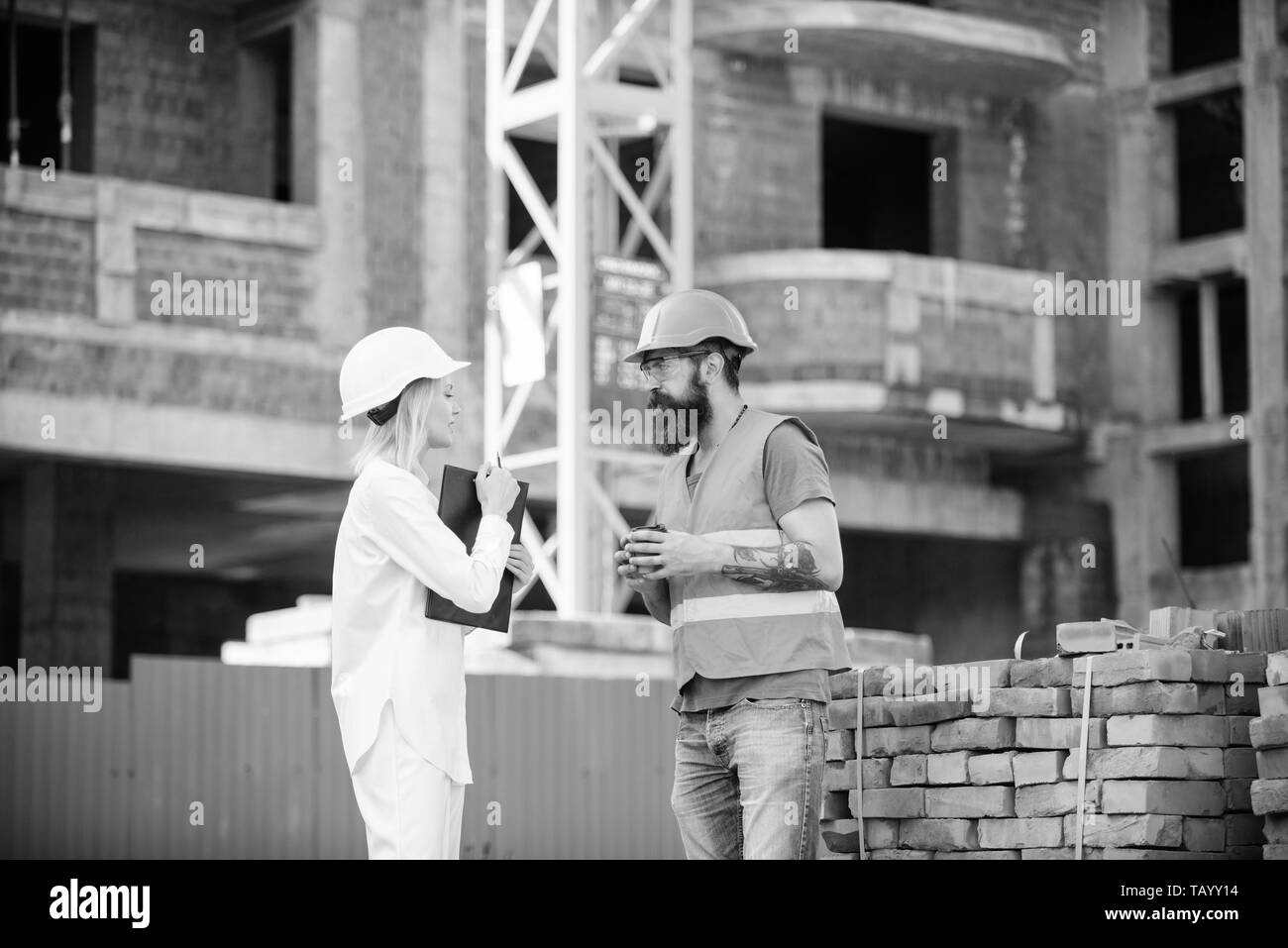 Construction team communication concept. Relationships between ...