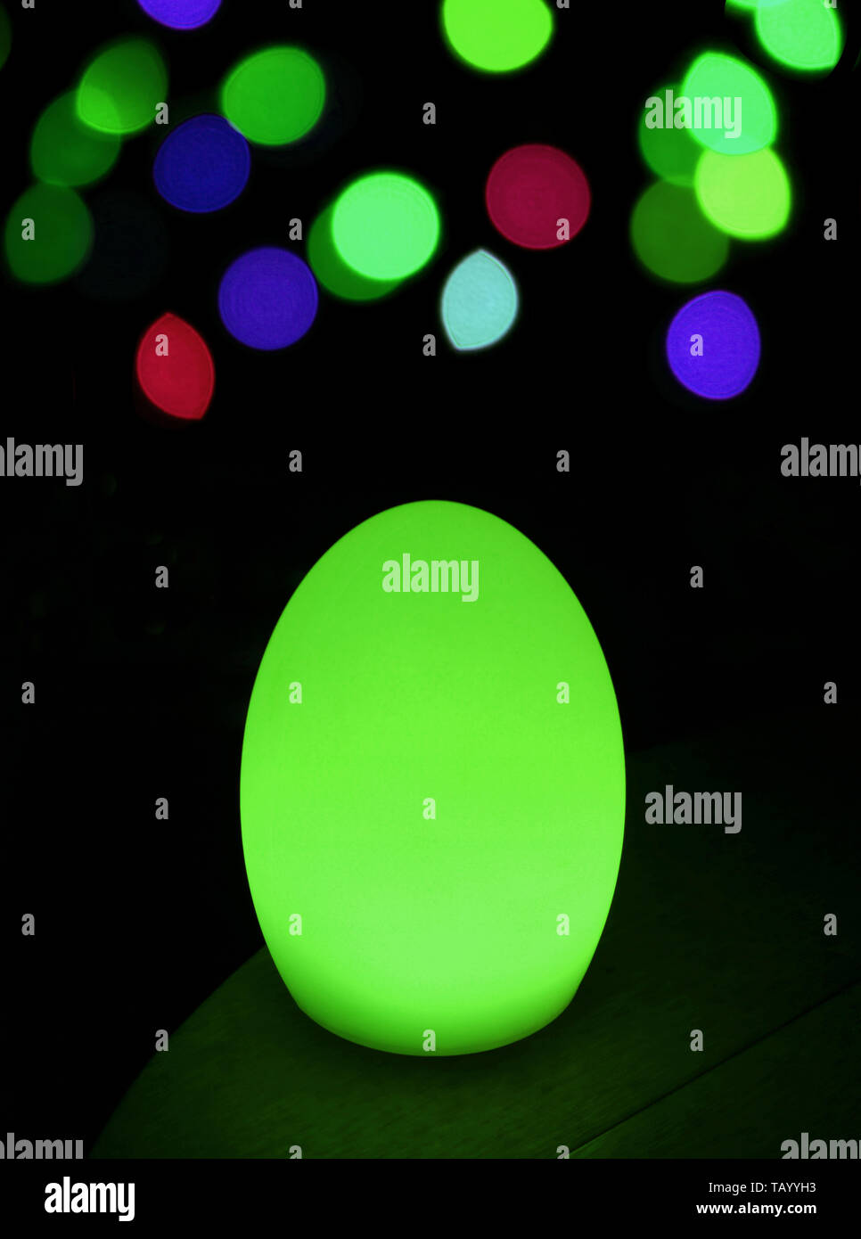 Shiny green blue egg hi-res stock photography and images - Alamy