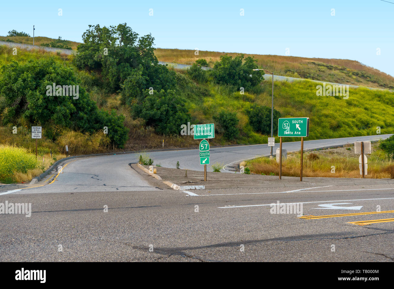 Freeway entrance ramp hi-res stock photography and images - Alamy