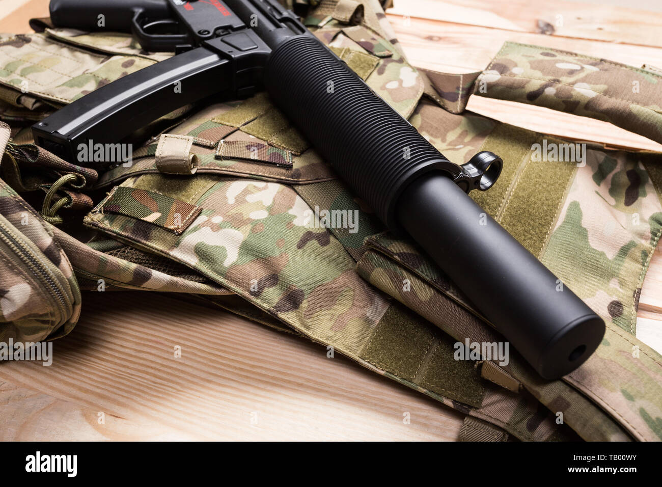 weapons and military equipment of special operations forces soldier ...