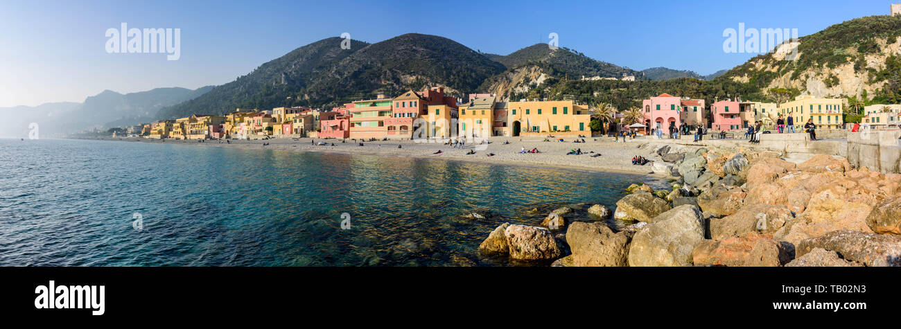 Varigotti village hi-res stock photography and images - Alamy