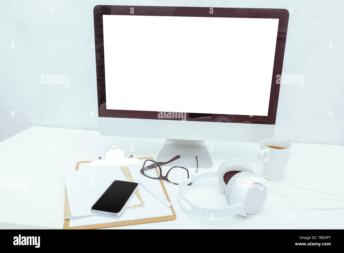 working table with computer Stock Photo - Alamy