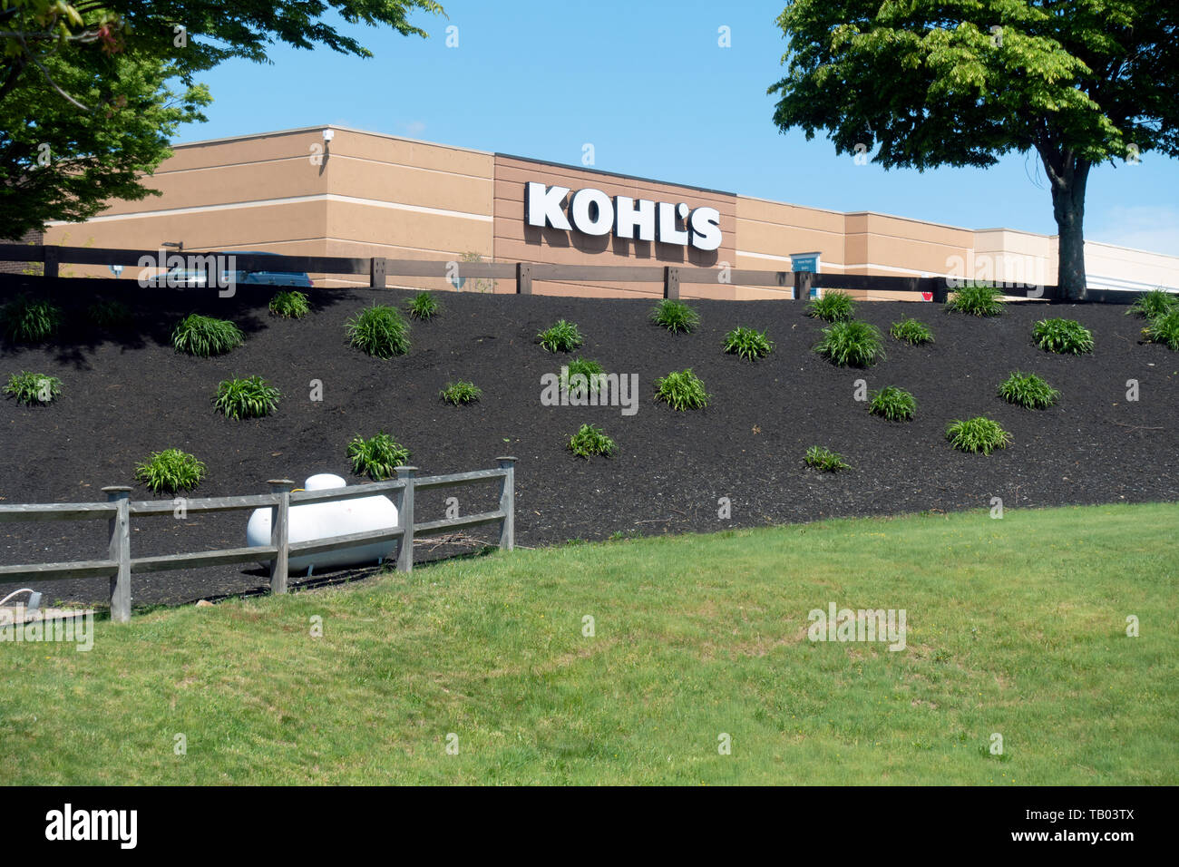 KOHLS Department Store exterior in Hyannis, Cape Cod, Massachusetts USA ...