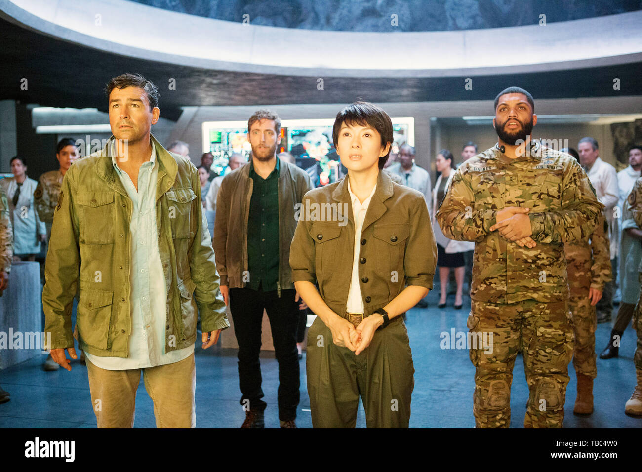 GODZILLA: KING OF THE MONSTERS, from left: Kyle Chandler, Thomas ...