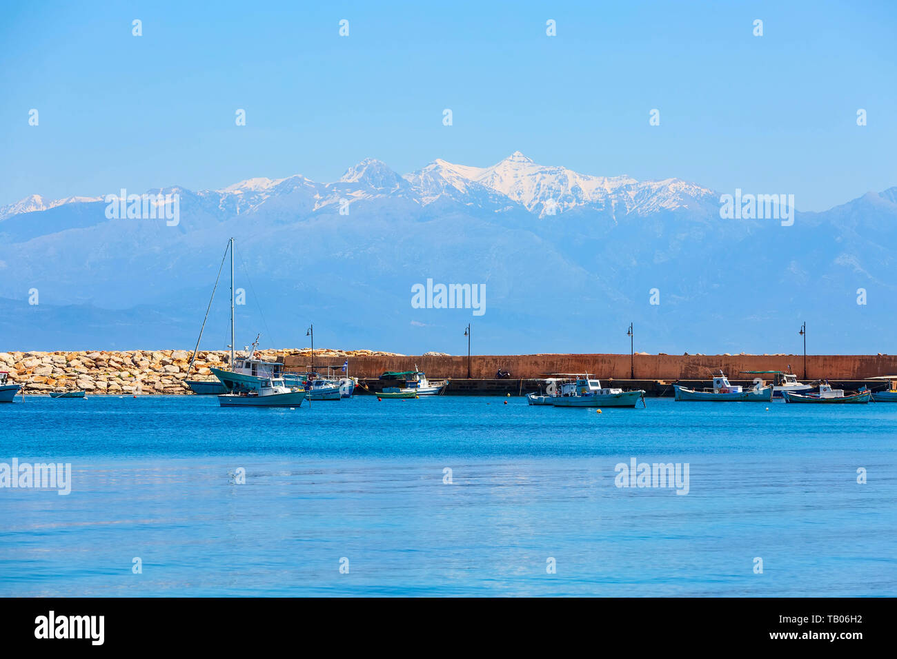 Methoni village hi-res stock photography and images - Alamy