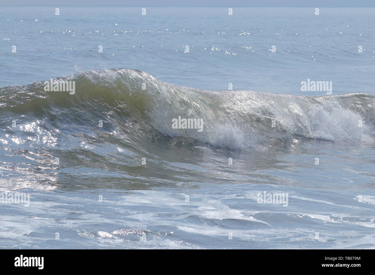 Giant wave uk hi-res stock photography and images - Alamy