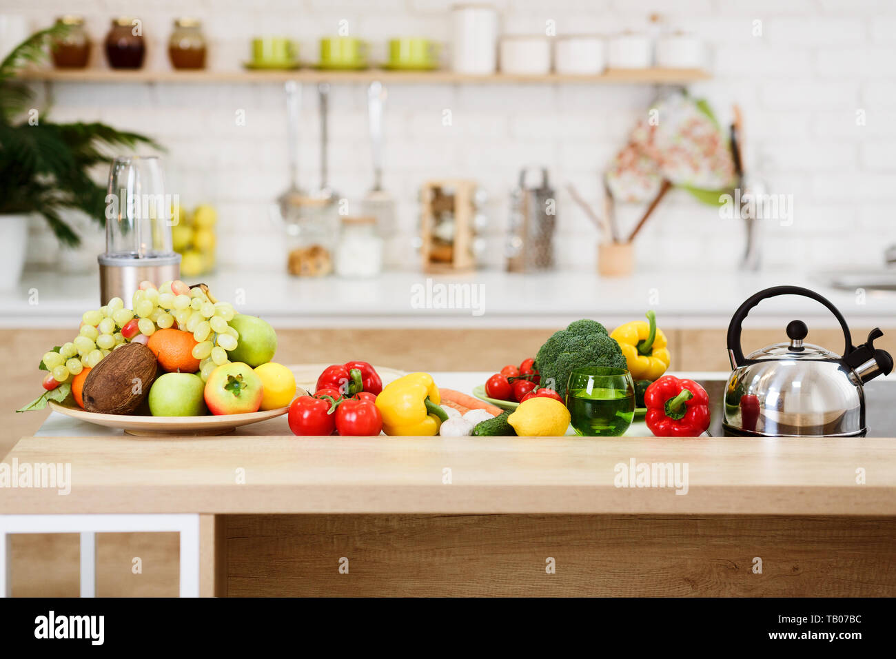 Fresh fruits vegetables teapot hi-res stock photography and images - Alamy