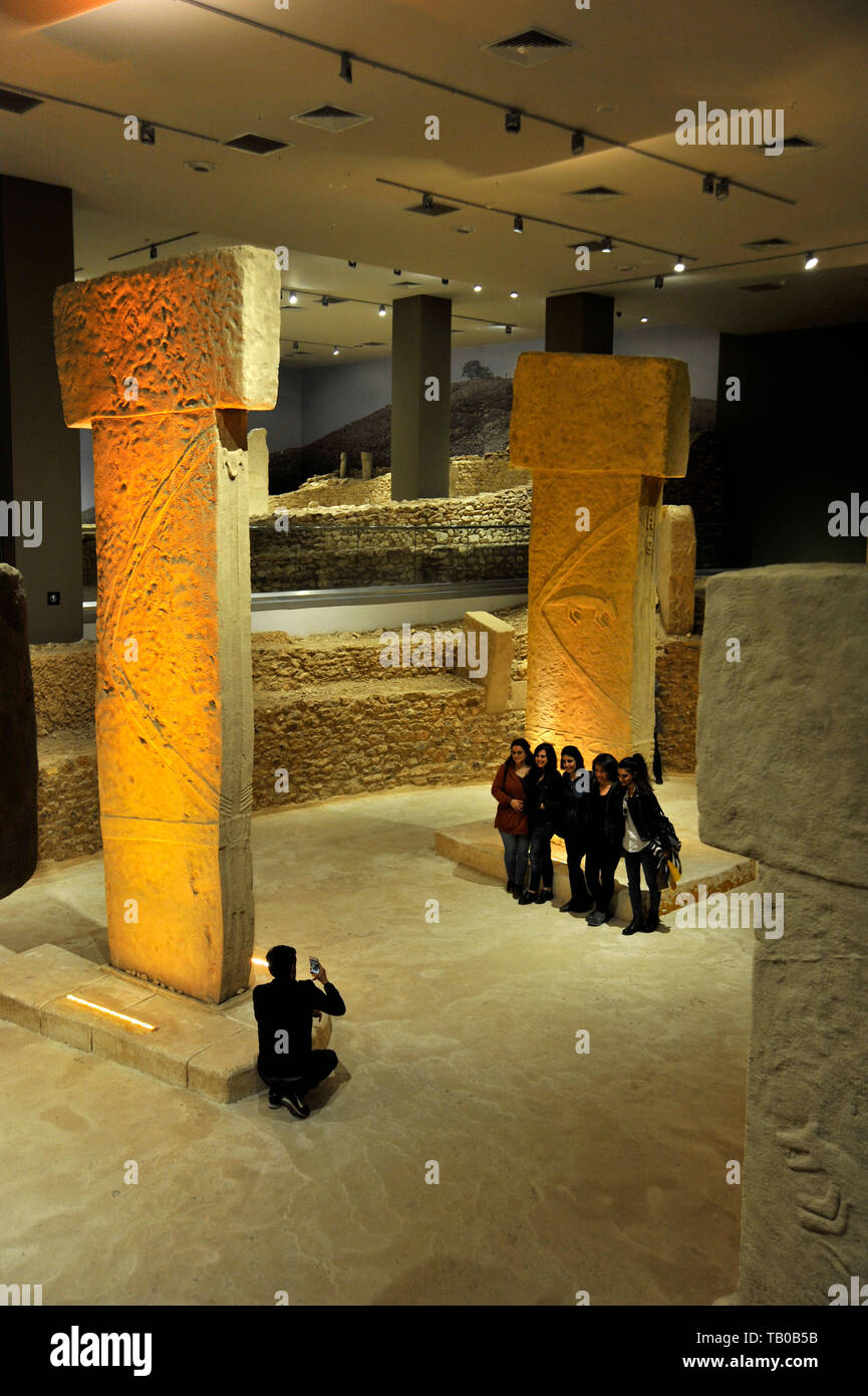 Monolithic pillar hi-res stock photography and images - Alamy