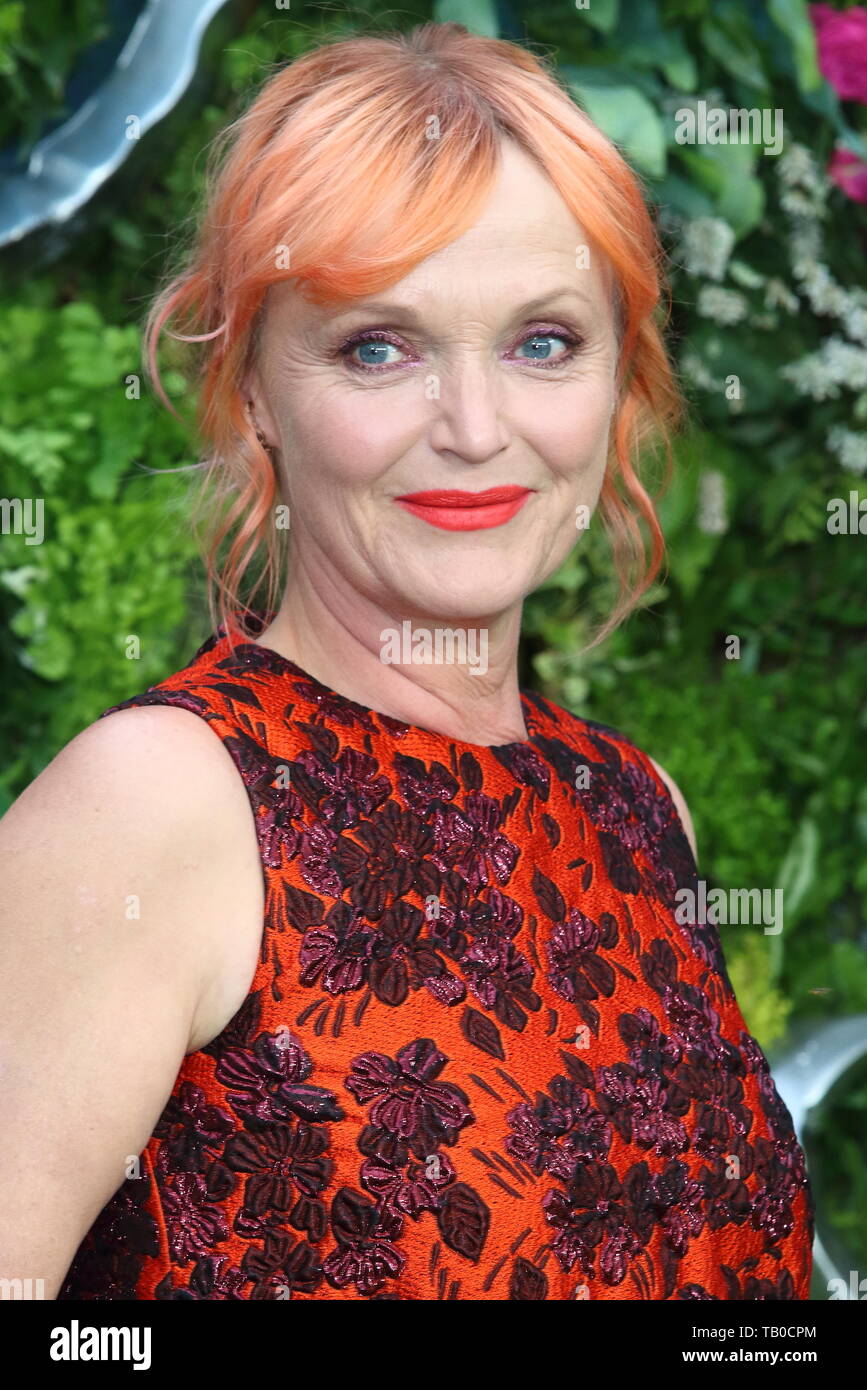 Doon mackichan hi-res stock photography and images - Alamy