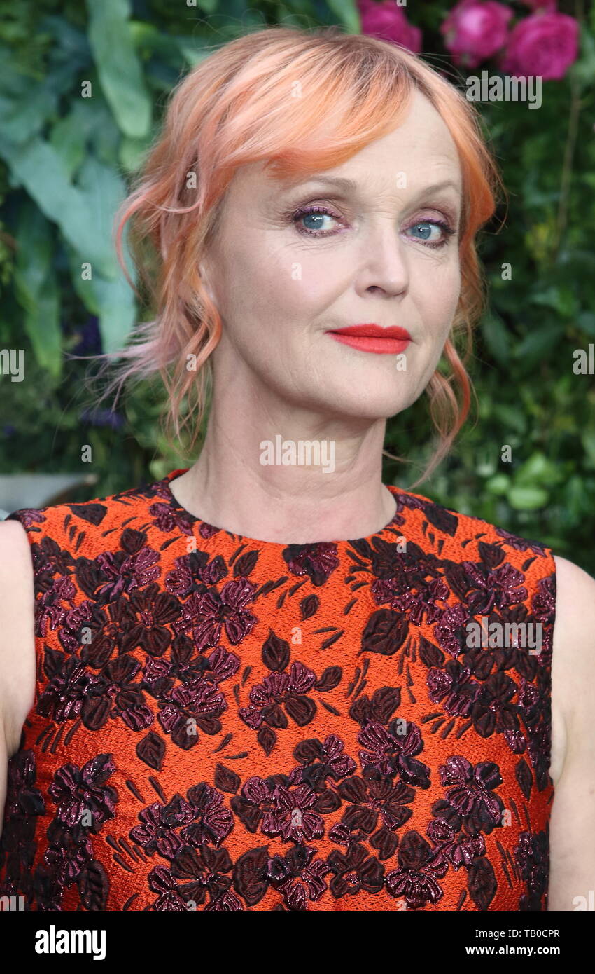 Doon mackichan hi-res stock photography and images - Alamy