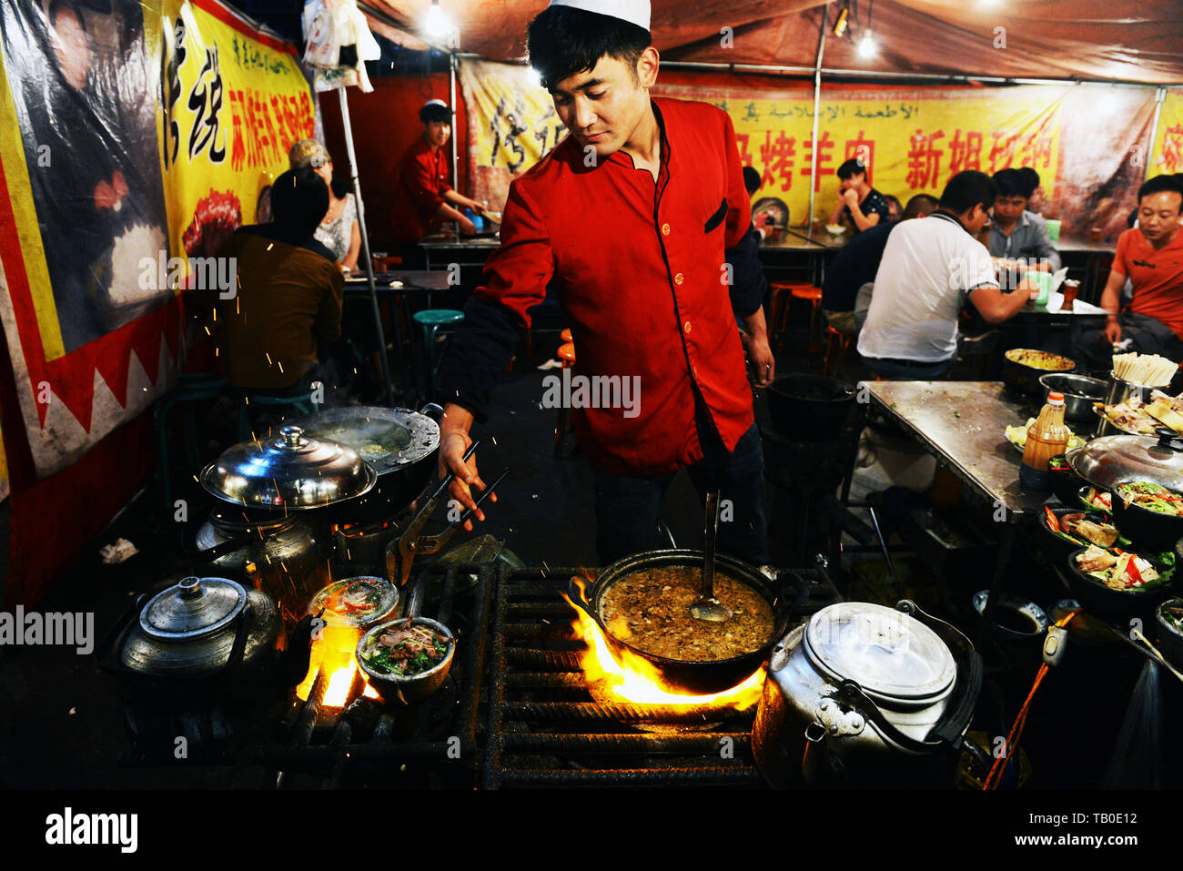 Linxia china hi-res stock photography and images - Alamy