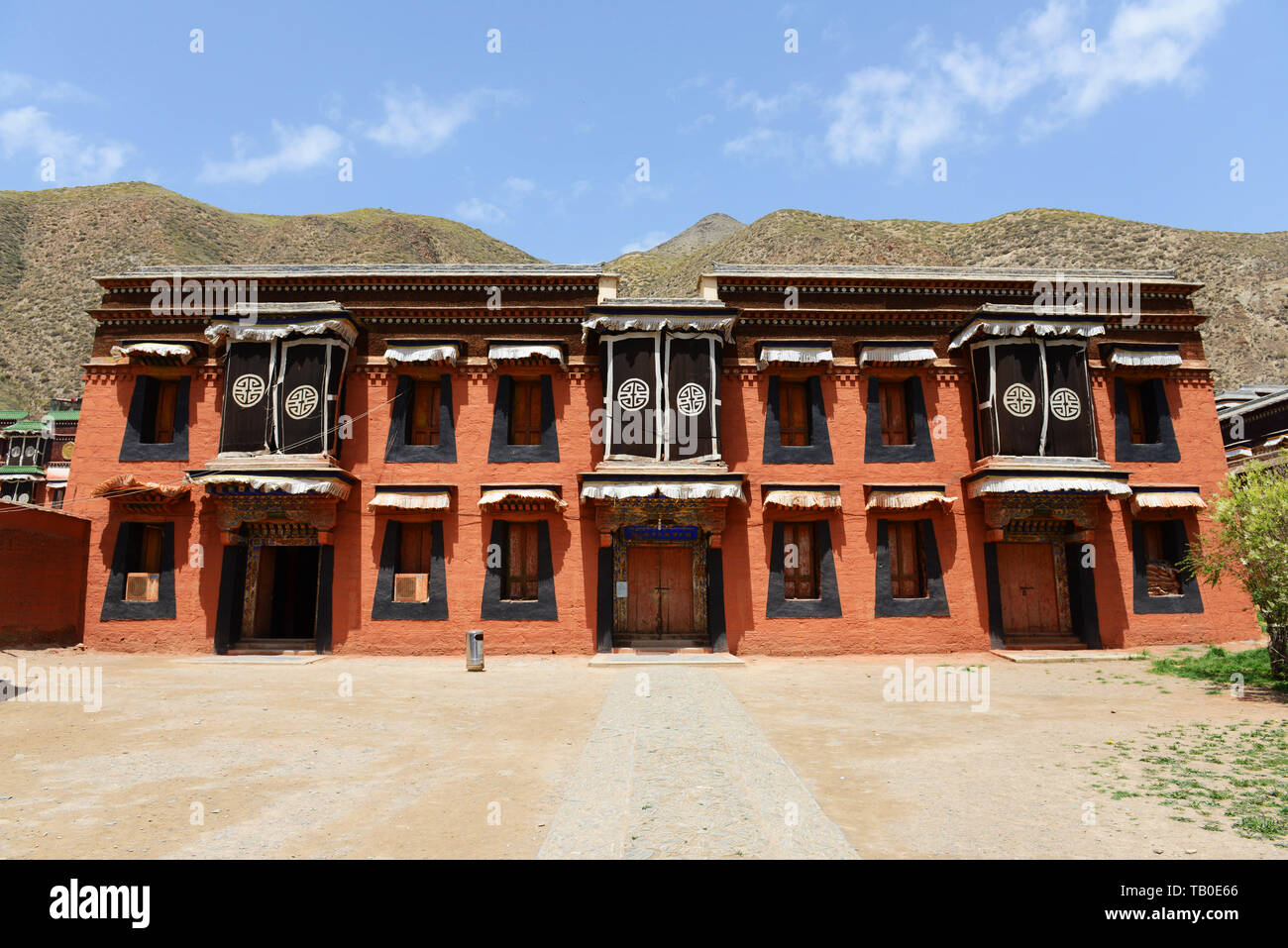 Labrang monastery architecture hi-res stock photography and images - Alamy