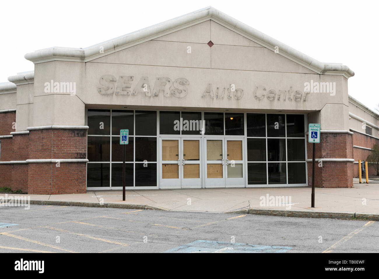 Logo auto hi-res stock photography and images - Alamy