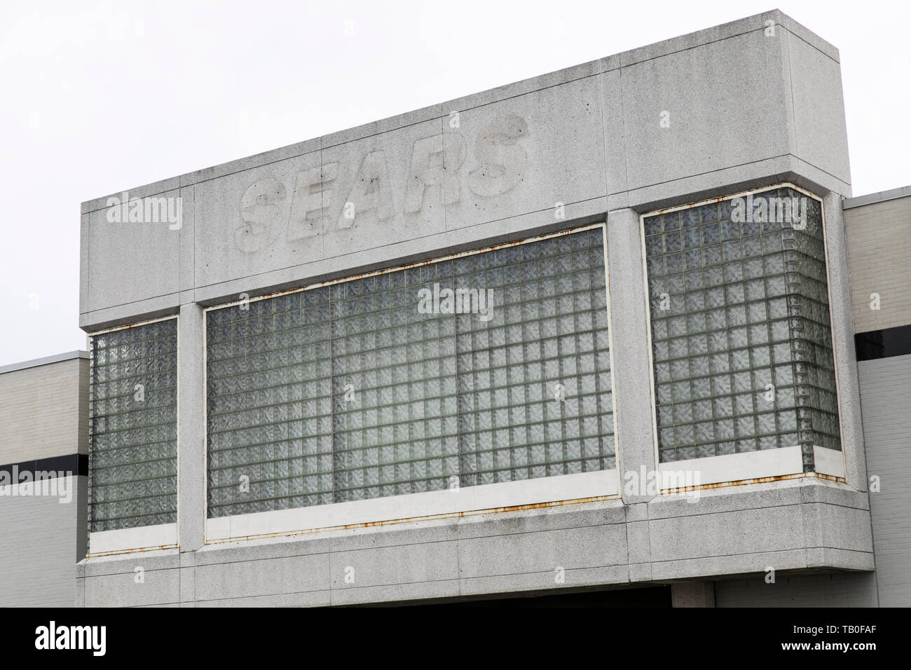 Sears Sign High Resolution Stock Photography and Images - Alamy