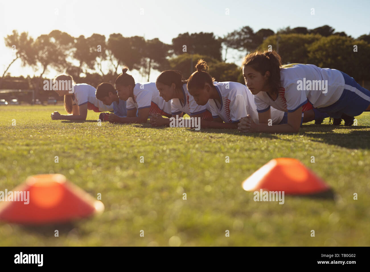 Girls Working Out High Resolution Stock Photography and Images - Alamy