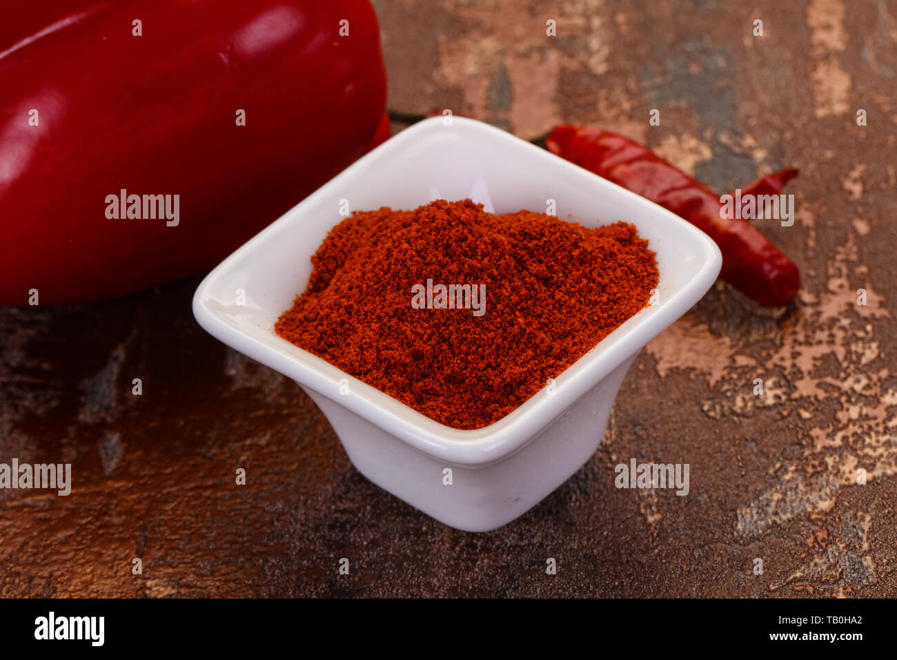 Sweet Paprika powder in the bowl Stock Photo - Alamy