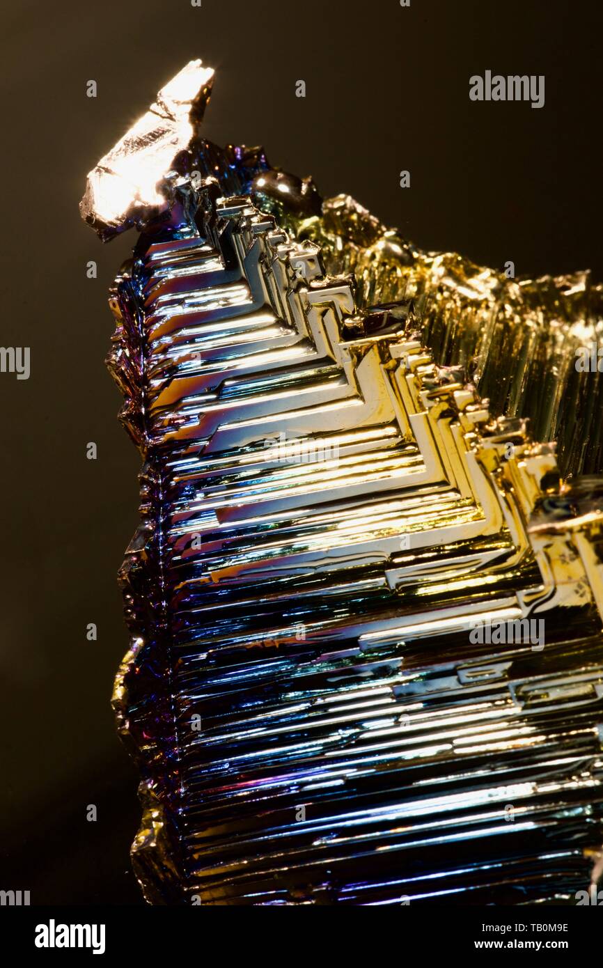 Bismuth crystal hi-res stock photography and images - Alamy