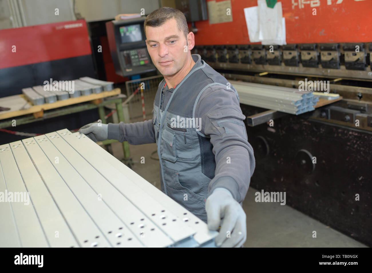 Automatic cutting table hi-res stock photography and images - Alamy