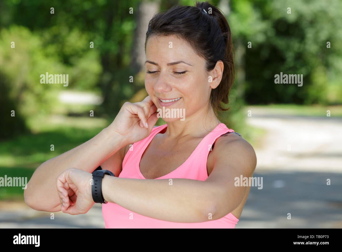 Checking pulse neck hi-res stock photography and images - Alamy