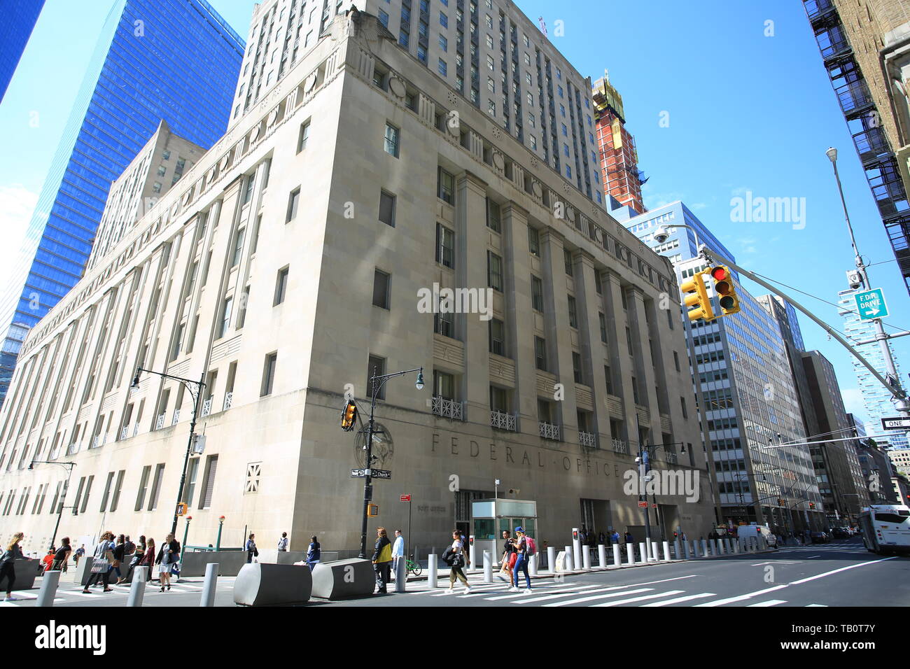 Federal office building hi-res stock photography and images - Alamy