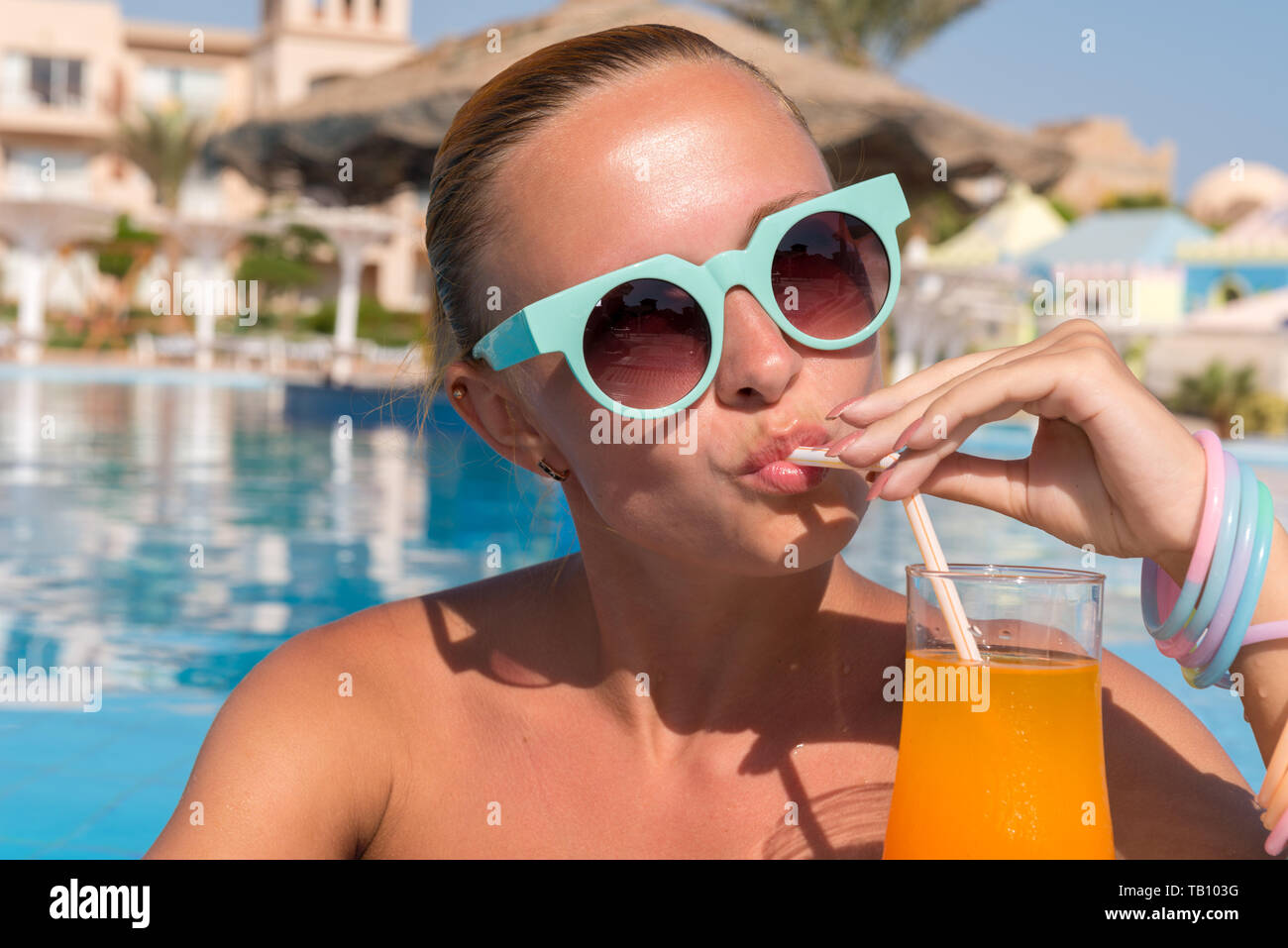 Arabic Woman Swimming High Resolution Stock Photography and Images - Alamy