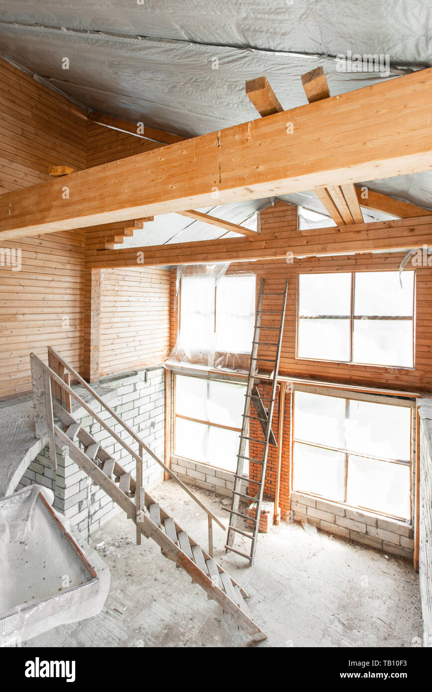 attic floor of the house. overhaul and reconstruction. Working process ...
