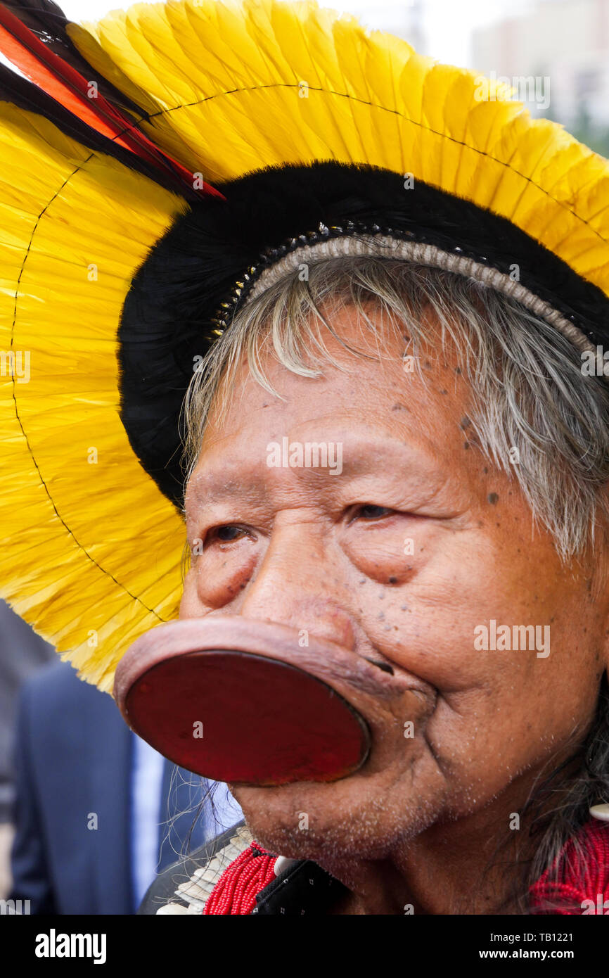 Chief Raoni appears in Lyon, France Stock Photo - Alamy