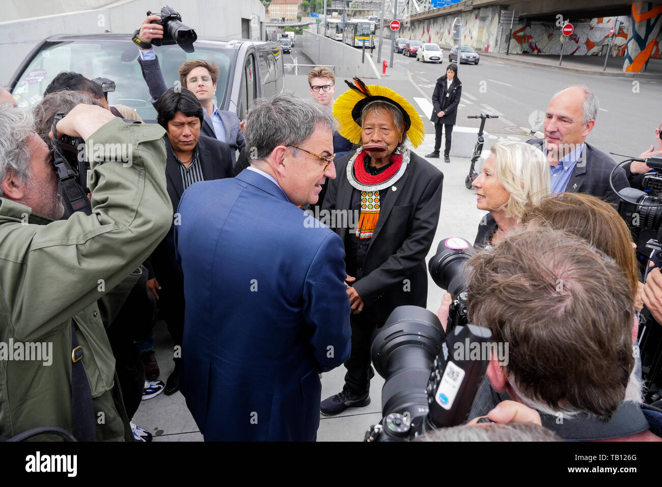 Chief Raoni appears in Lyon, France Stock Photo - Alamy