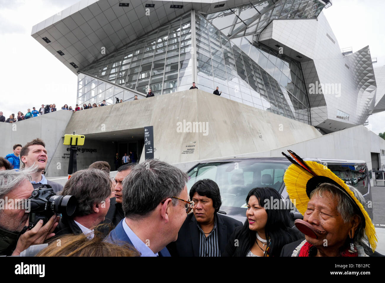Chief Raoni appears in Lyon, France Stock Photo - Alamy