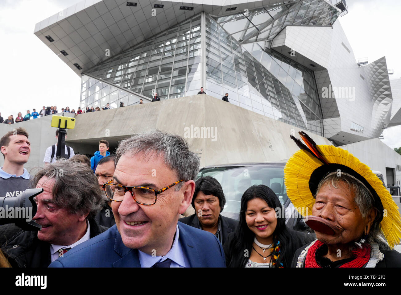 Chief Raoni appears in Lyon, France Stock Photo - Alamy